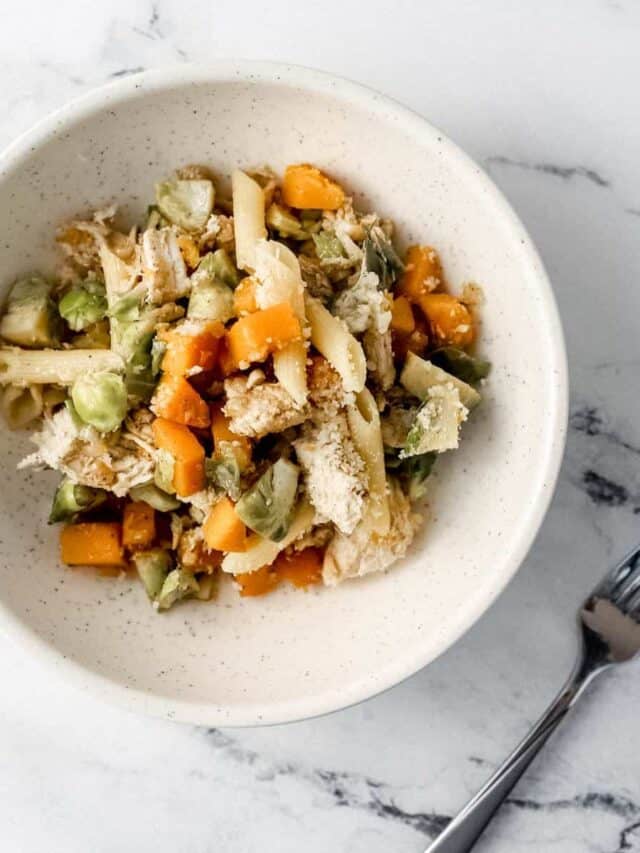 30 Minute Pasta with Brussels Sprouts and Squash Recipe : Simply LaKita