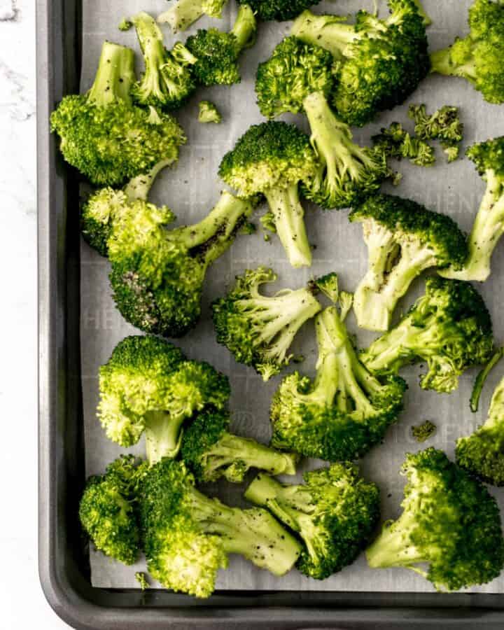 Crispy Oven Roasted Broccoli (Easy & Flavorful Side Dish)