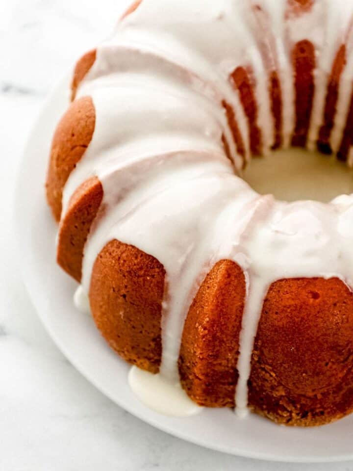 Strawberry Pound Cake Recipe – Moist Southern-Style Bundt Cake