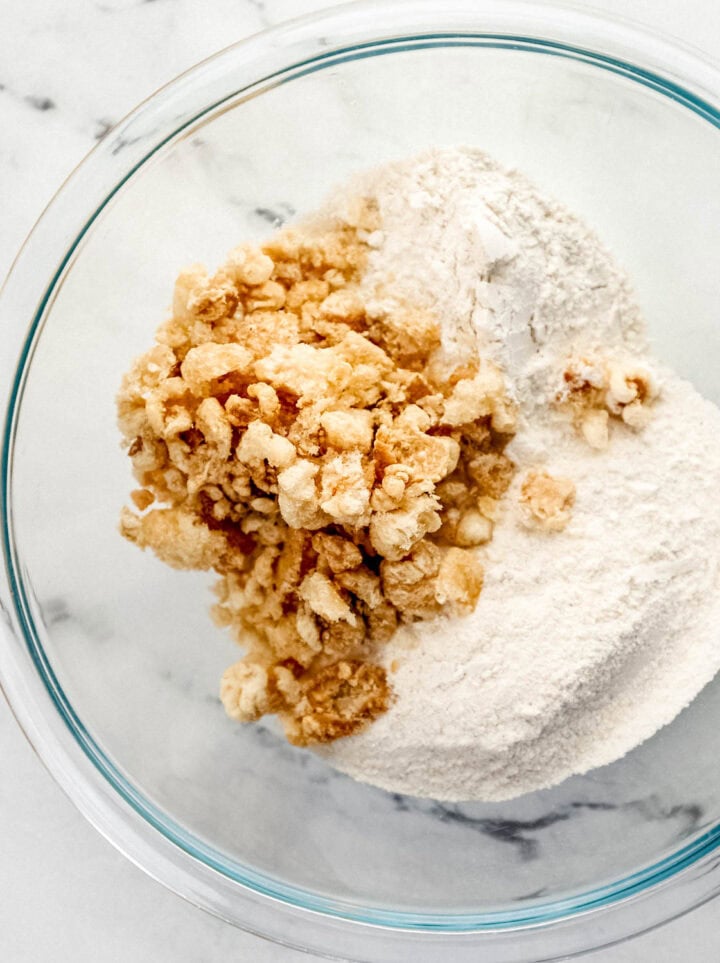 Southern Cracklin Cornbread (Cast Iron Recipe)